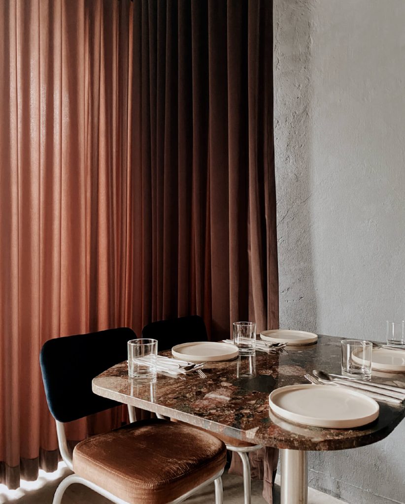 CONTACT – Apollo Dining